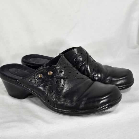 Clarks | Shoes | Clarks Clog Shoe Womens 95 M Black Leather Cut Outs ...